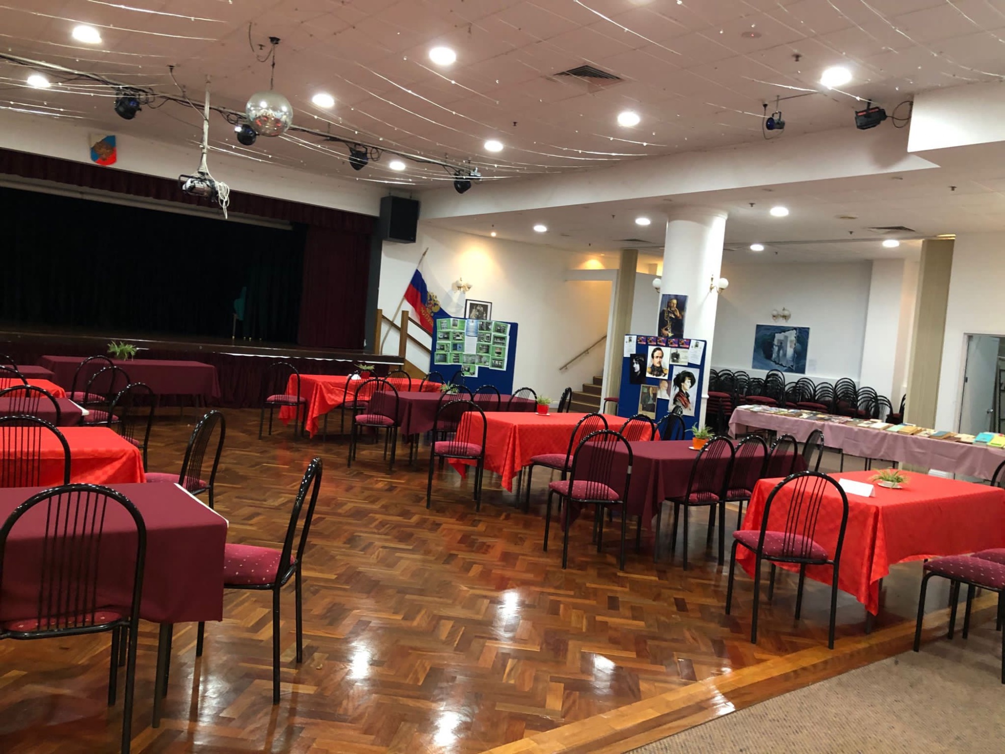 Сдаются в аренду 2 зала. - Русский Клуб